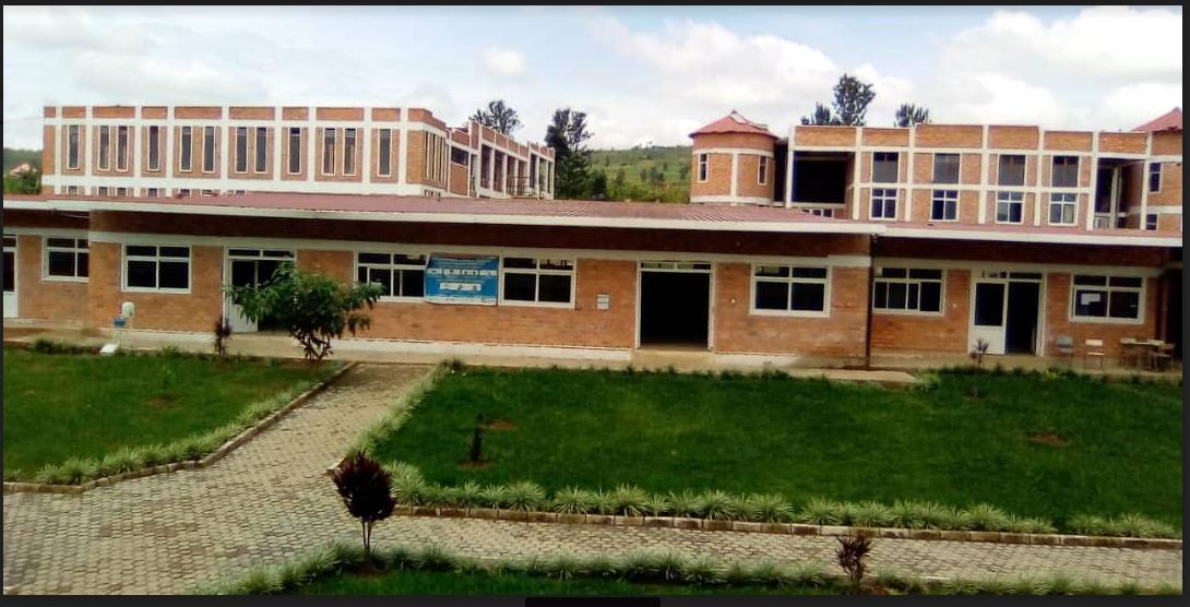 Gukorera ku mihigo ni byo bifasha ikigo cy’amashuri cya Blue Lakes ...