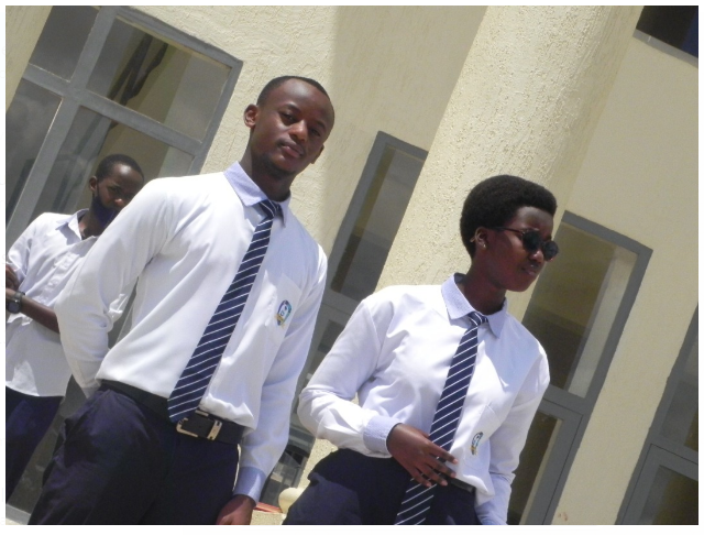 Gukorera ku mihigo ni byo bifasha ikigo cy’amashuri cya Blue Lakes ...