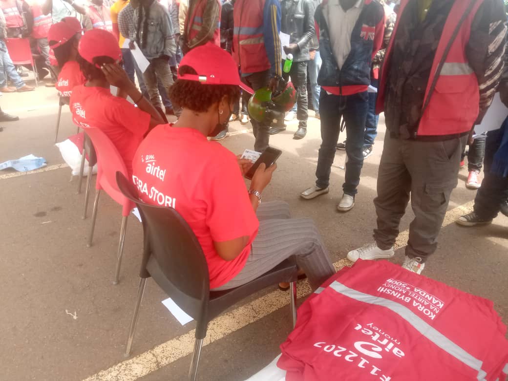 Abamotari bahawe umwambaro mushya na Airtel Rwanda – igisabo.rw