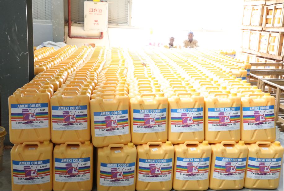 Uruganda rukora Amarangi rwa AMEKI Color rukomeje kuza ku isonga ku ...