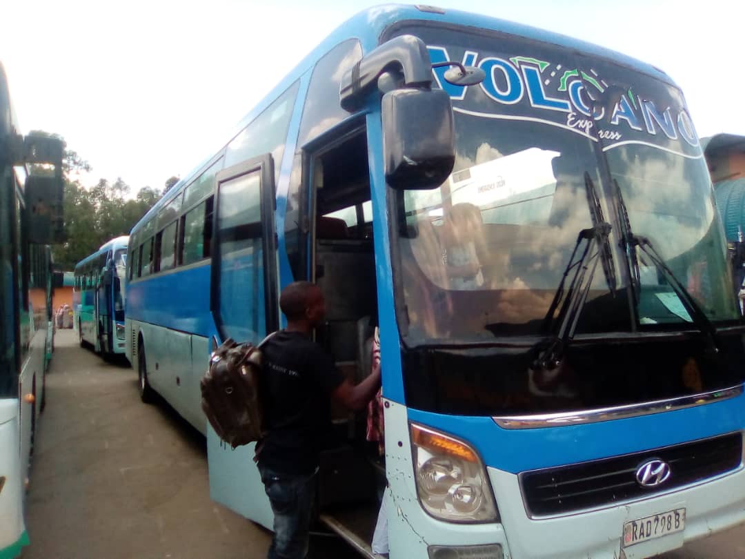 Uburyo Volcano Express yagabanyije umuvundo n’imirongo mu mujyi wa ...