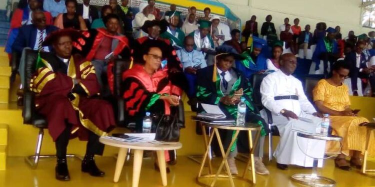 Abasoje amasomo mu cyiciro cya gatandatu muri SJITC Nyamirambo basabwe ...