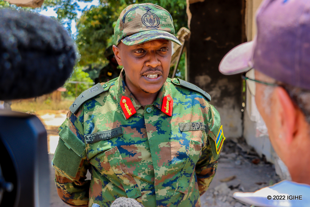 Perezida Kagame yagabiye inka Brig. Gen. Ronald Rwivanga, – igisabo.rw