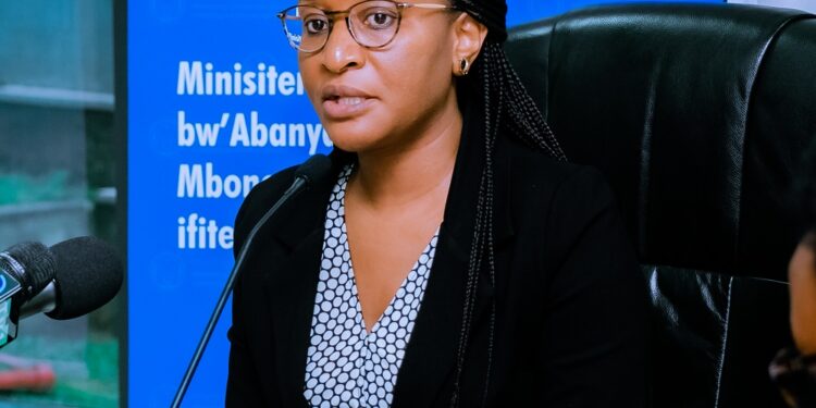 Gahunda yo kwandika Inyandiko z’inkiko Gacaca mu buryo bw ...