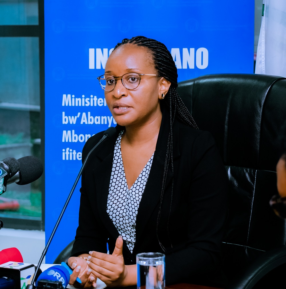 Gahunda yo kwandika Inyandiko z’inkiko Gacaca mu buryo bw ...