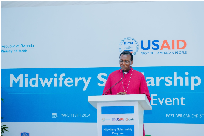 Abanyeshuri 500 batangiye kwiga ububyaza ku buntu – igisabo.rw