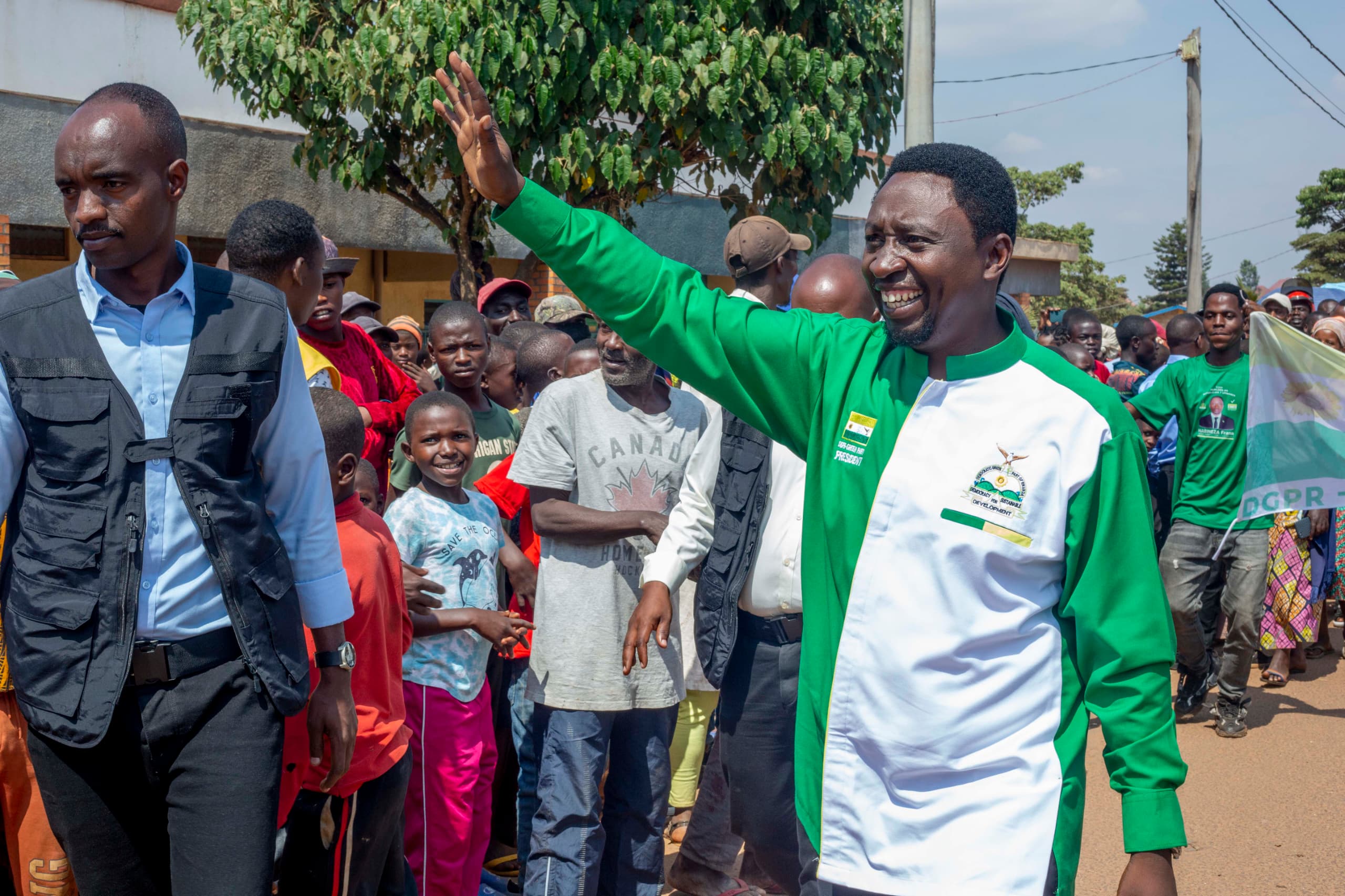 Dr Frank Habineza yijeje ab’i Huye ko nibamutora pansiyo izatangira ...